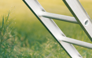 Which ladder is better? – Aluminium vs Fibreglass – BPS Access Solutions